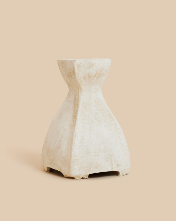 Organic Form Table | Curated by Arjé - ARJÉ